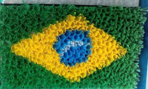 Como Fazer Bandeira do Brasil com Material Reciclável